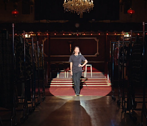 Модель Oxfam вышла на подиум в обносках — ADPASS