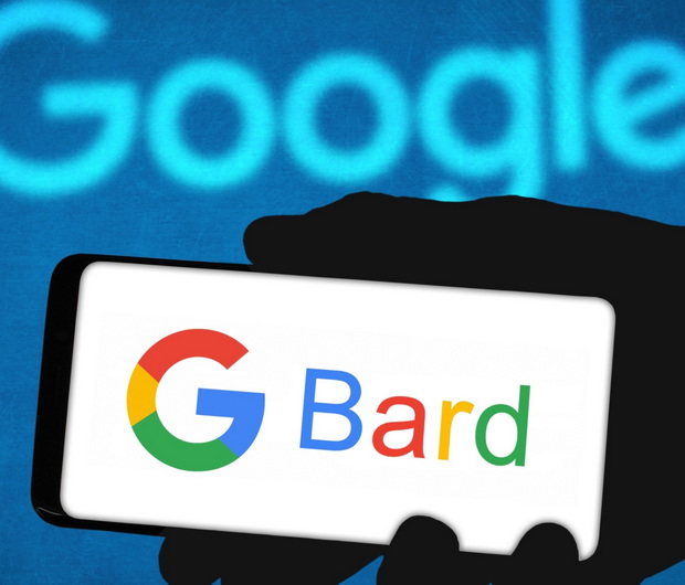 Маленький и яркий против большого и темного: сравниваем Bard и Bing, чат-боты Google и Microsoft ...