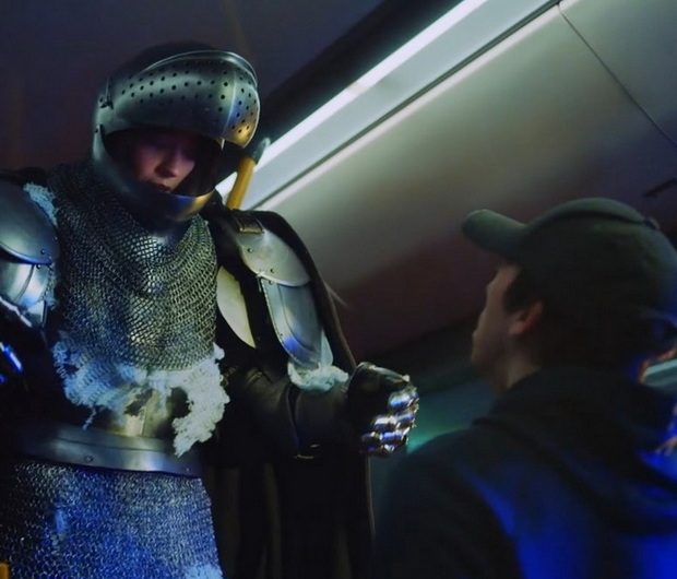 Домохозяйка круглого стола: двухфакторка защитит любого от кибермошенников — ADPASS